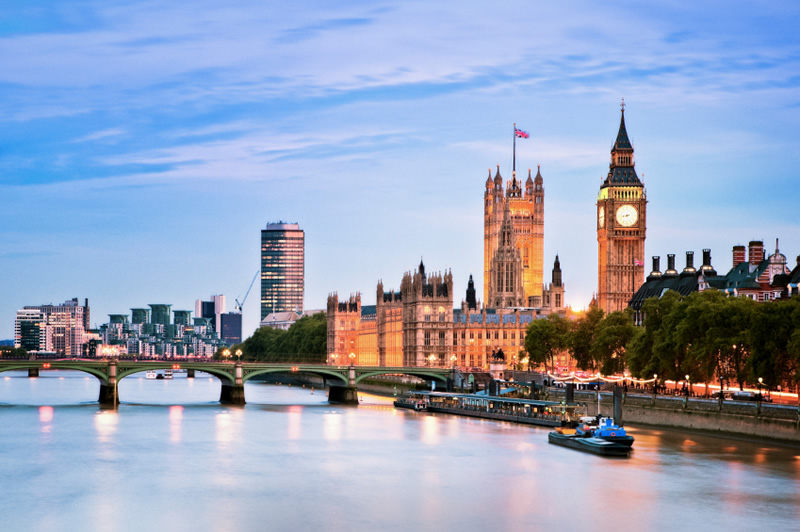 Property prices in Central London continue to fall - Angliadom